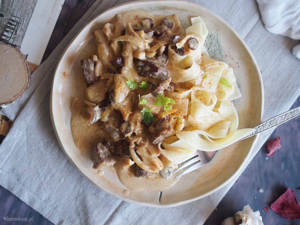 Strogonow wołowy z boczniakami / Beef and oyster mushroom strogonoff ...